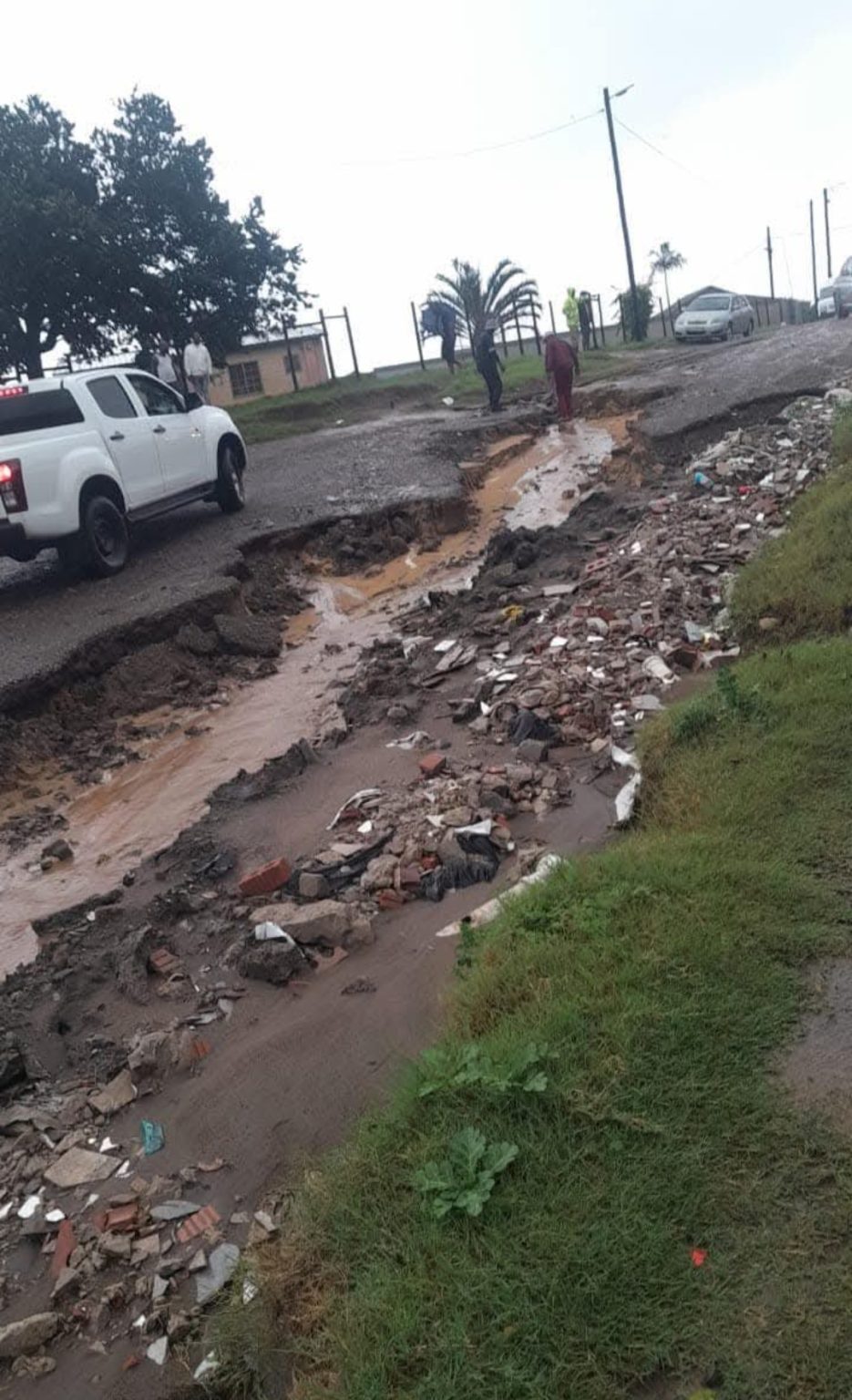 Parts of KZN flooded in rain expected to end close to midnight ...