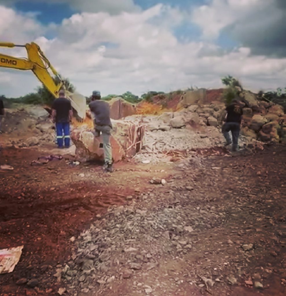 Rescue operations underway in Stilfontein - Earthnews365