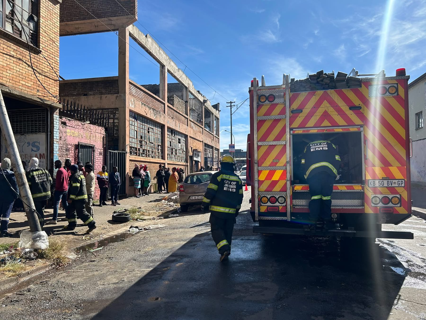 Twelve homes gutted by another structural fire in Jhb - Earthnews365