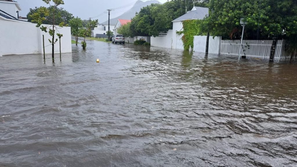 Floods force road closures in Hermanus and outages in Mandeni ...